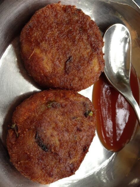 Chicken Vada Recipe - pachakam.com