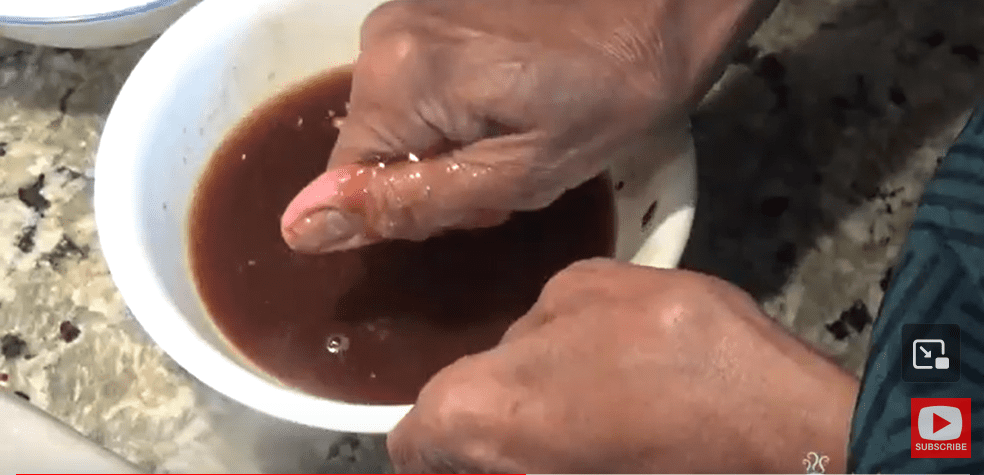 Chemmeen Theeyal Traditional Style With Muringakka - Video Recipe ...