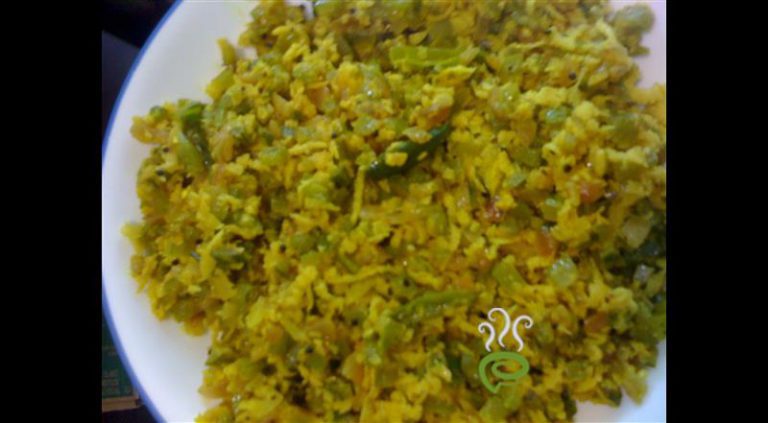 Padavalanga Thoran(Snake Gourd) Recipe - pachakam.com