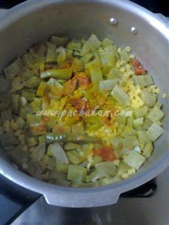 Padavalam With Parippu Curry Recipe - pachakam.com