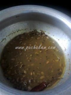 Mambayar (Van Payar-Red Cow Peas) Upperi Recipe - pachakam.com