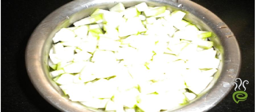Churakka (Bottle Gourd) Upperi Recipe - pachakam.com