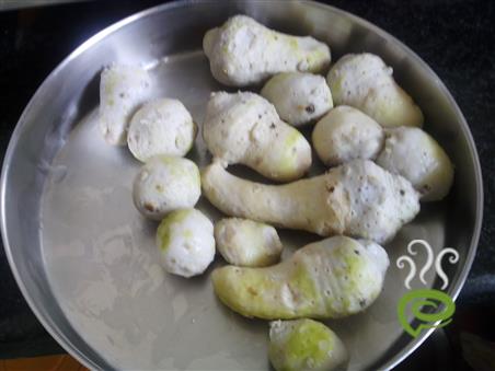 Cheppa Kizhangu ( Taro Root ) Varuval Recipe - pachakam.com