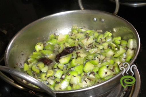 Peechinga (Ridge Gourd) Chutney Recipe - pachakam.com