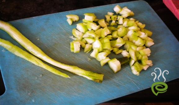 Peechinga (Ridge Gourd) Chutney Recipe - pachakam.com