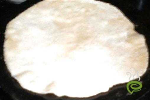 North Indian Style Thava Roti Recipe - pachakam.com