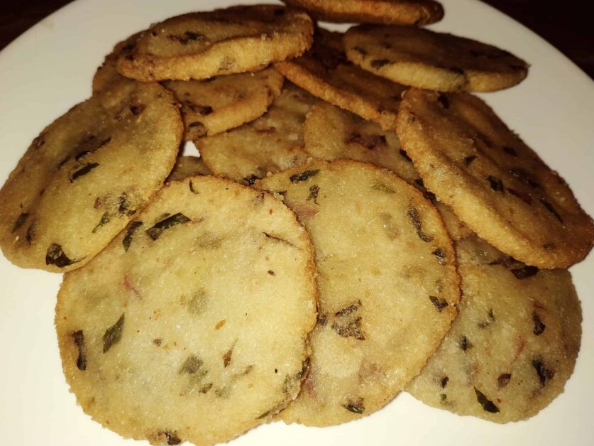 Poricha Pathiri | Fried Pathiri Recipe - pachakam.com