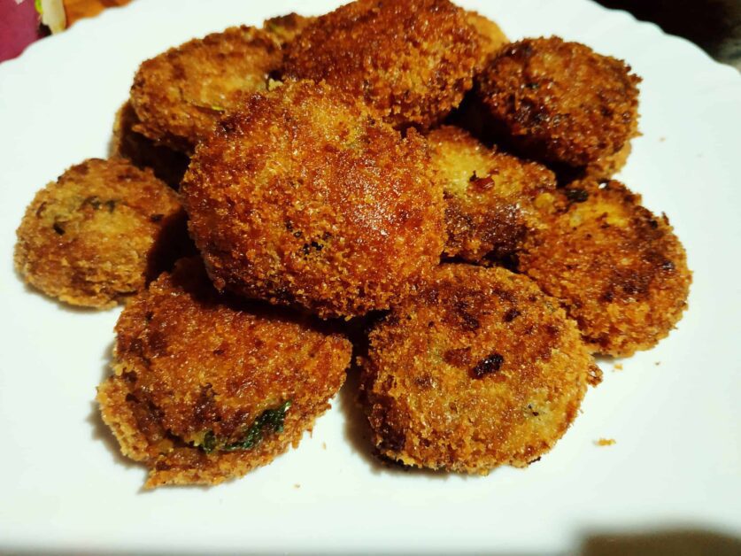 Crispy Chicken Cutlet | Kerala Style Tasty Chicken Cutlet Recipe ...