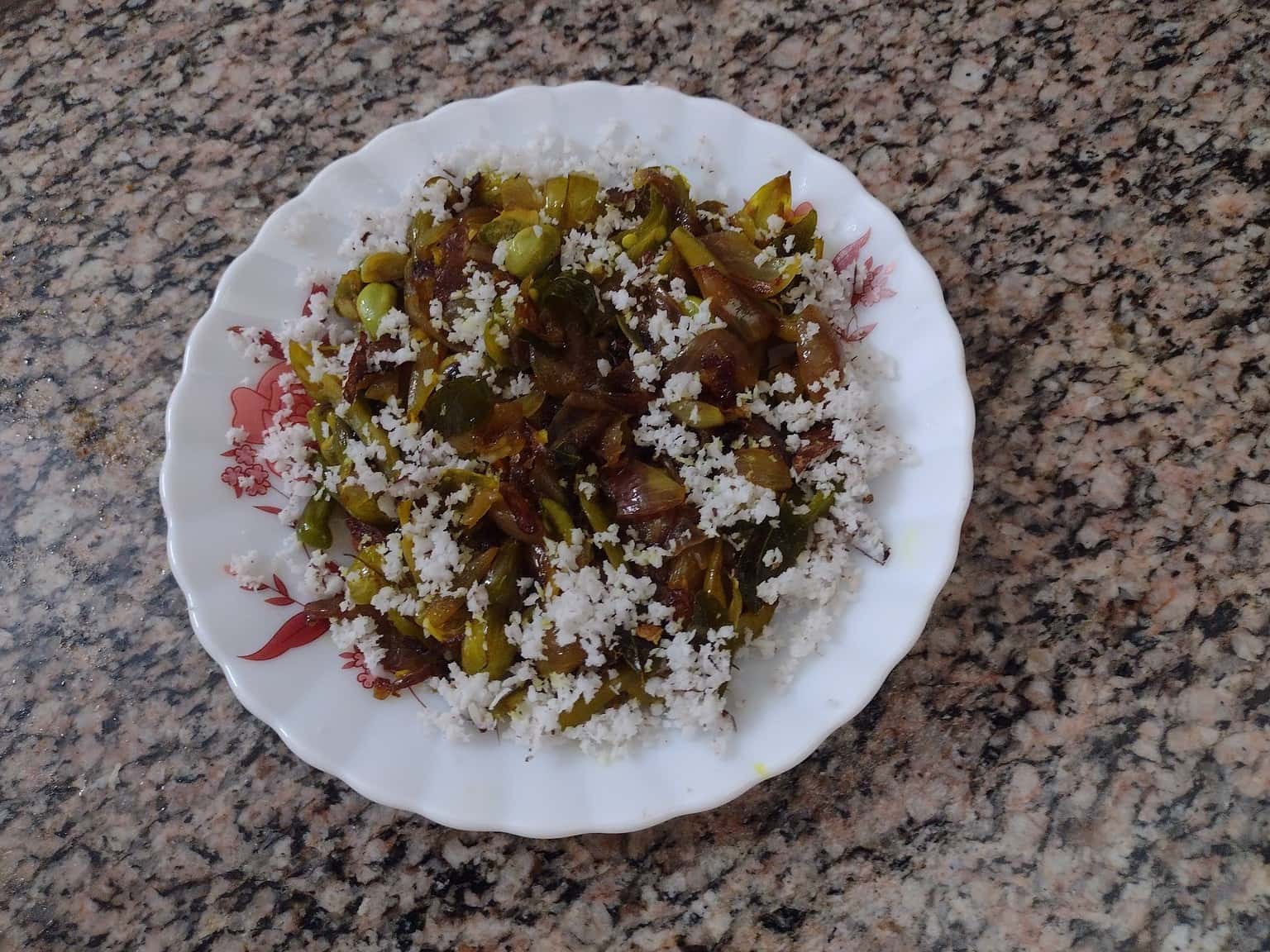 Nithya Vazhuthananga Thoran | Clove Bean Stir Fry