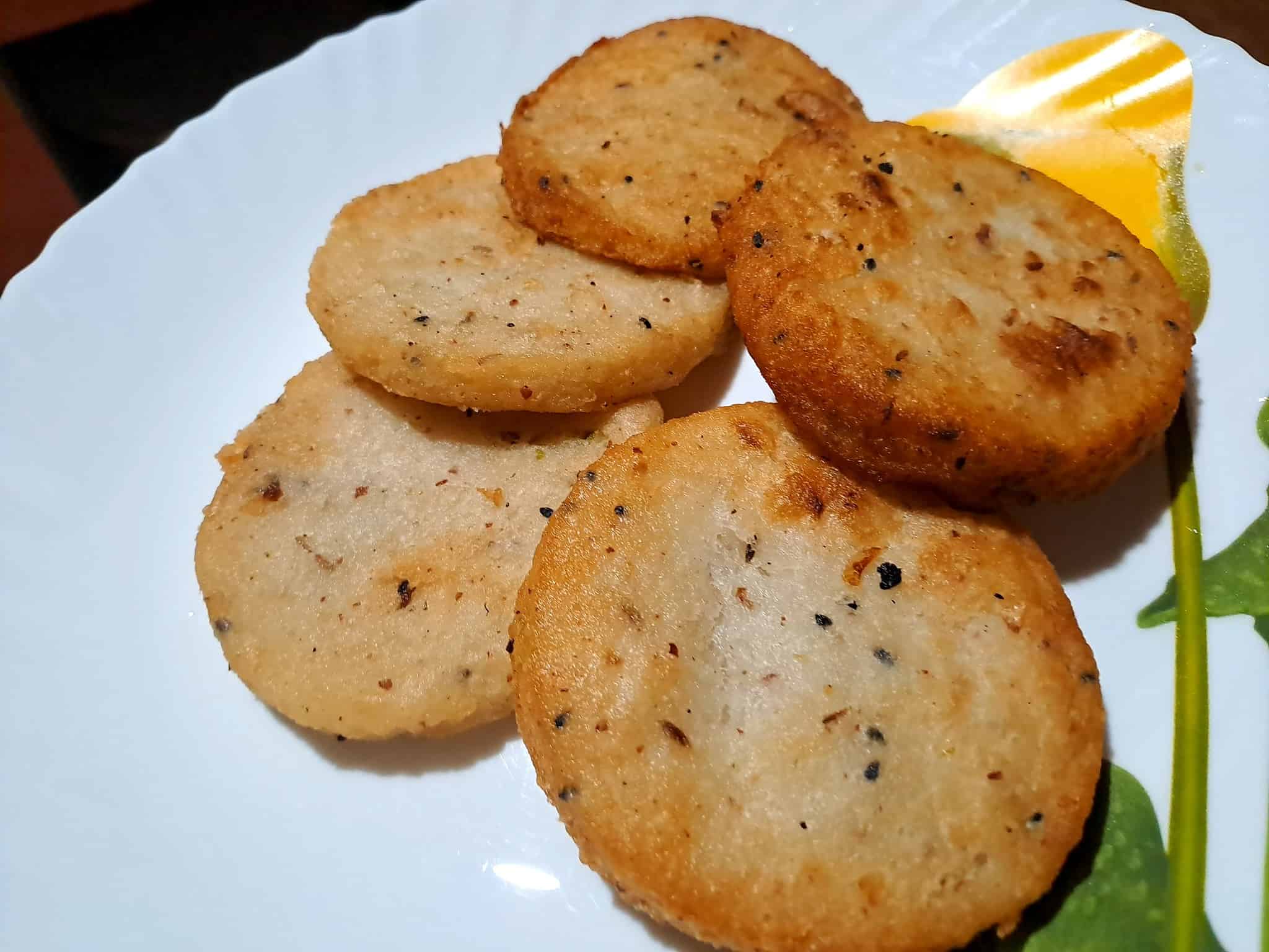 Malabar Enna Pathiri | Malabar Poricha Pathiri - pachakam.com