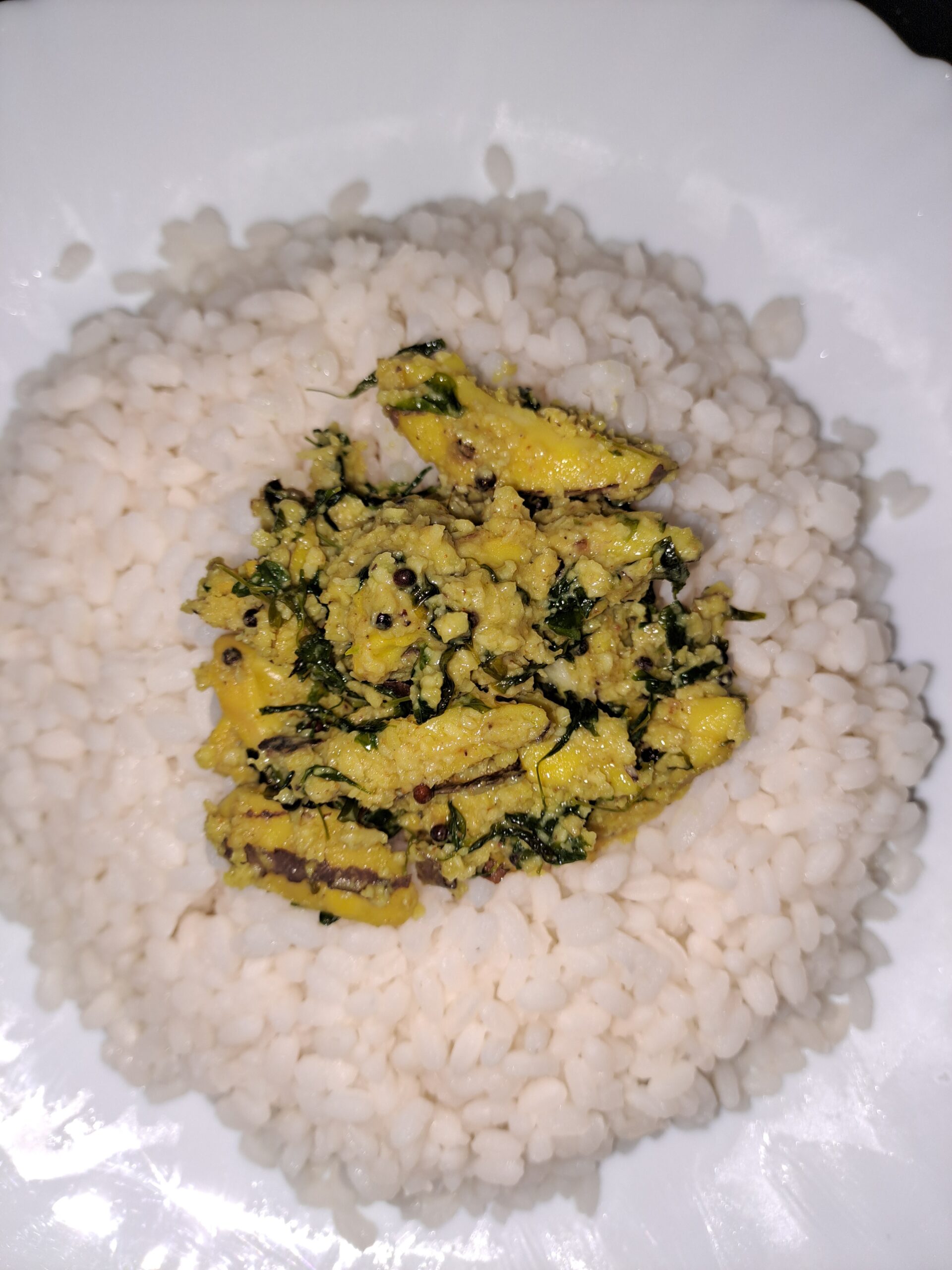 Chakkakuru Muringayila Thoran | Jackfruit Seeds Drumstick Leaves Stir Fry